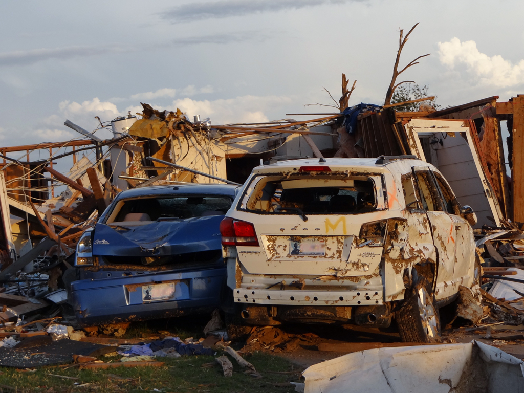 EF5 Tornado Damaged Cars in Oklahoma - Zero To 60 Times